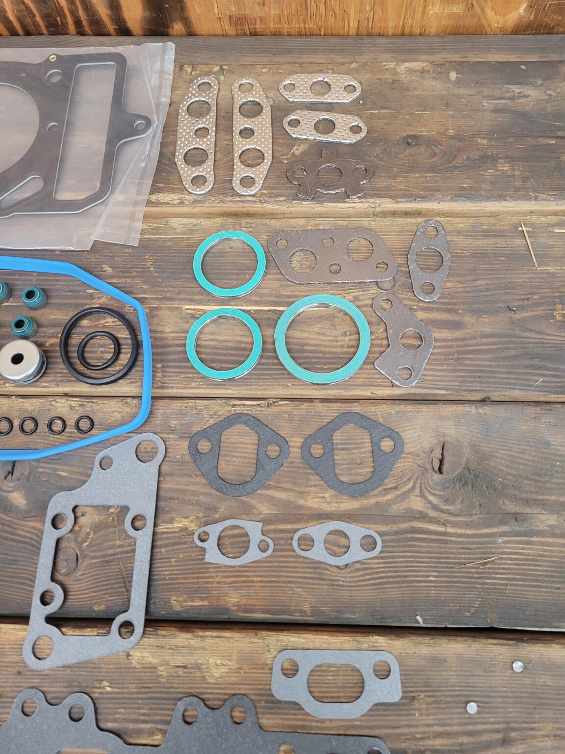 Toyota 22R/R-E Gasket Sets - Green - (85-95) - Sunwest Automotive Engine